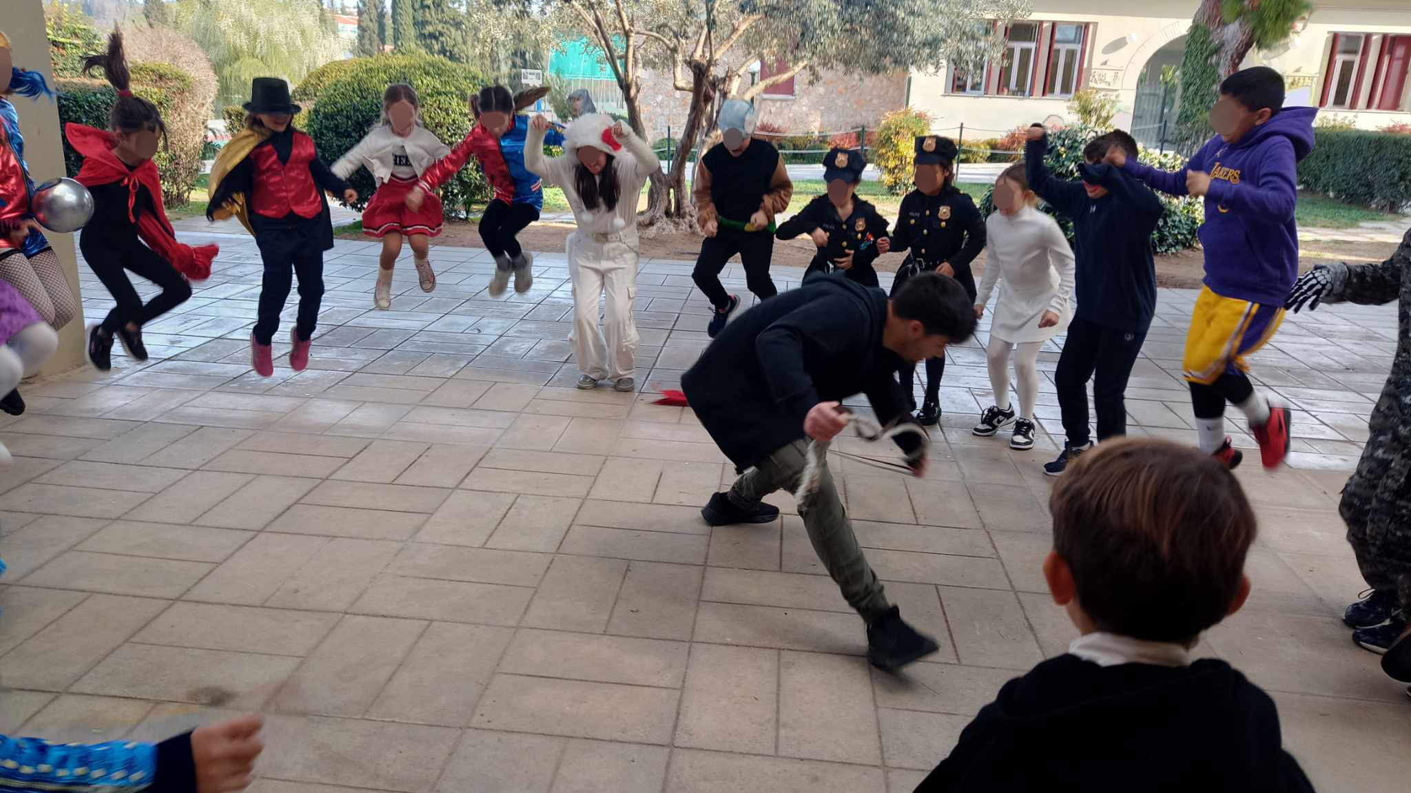 Δημοτικό: Αποκριάτικο Πρόγραμμα «Ταξίδι στη Χώρα του Καρνάβαλου»
