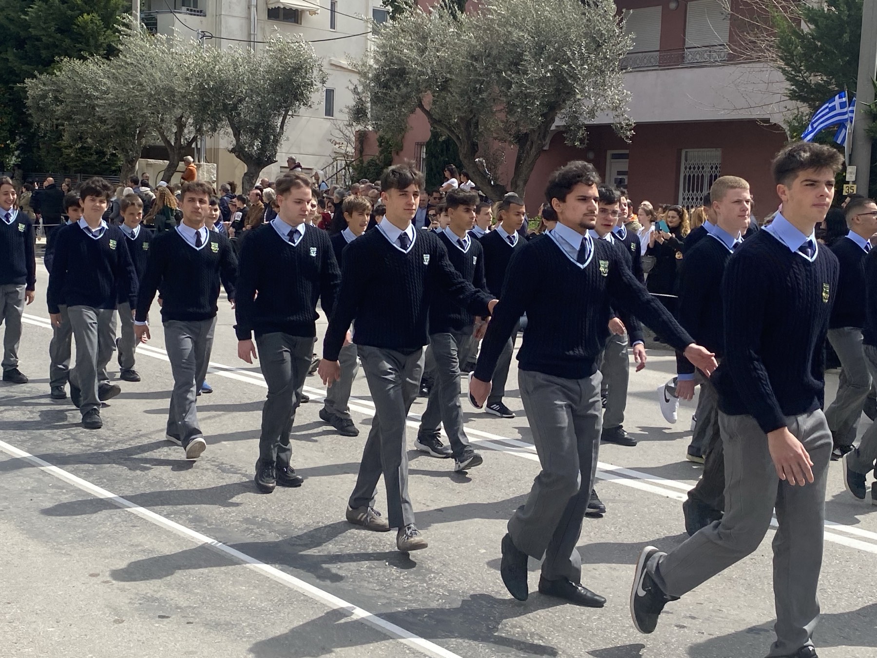 Το Γυμνάσιο - Λύκειο της Σχολής μας στην παρέλαση του Δήμου μας.